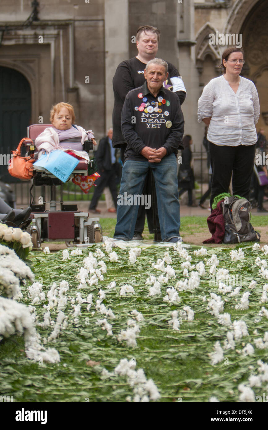 Disability rights activists uk hi-res stock photography and images - Alamy
