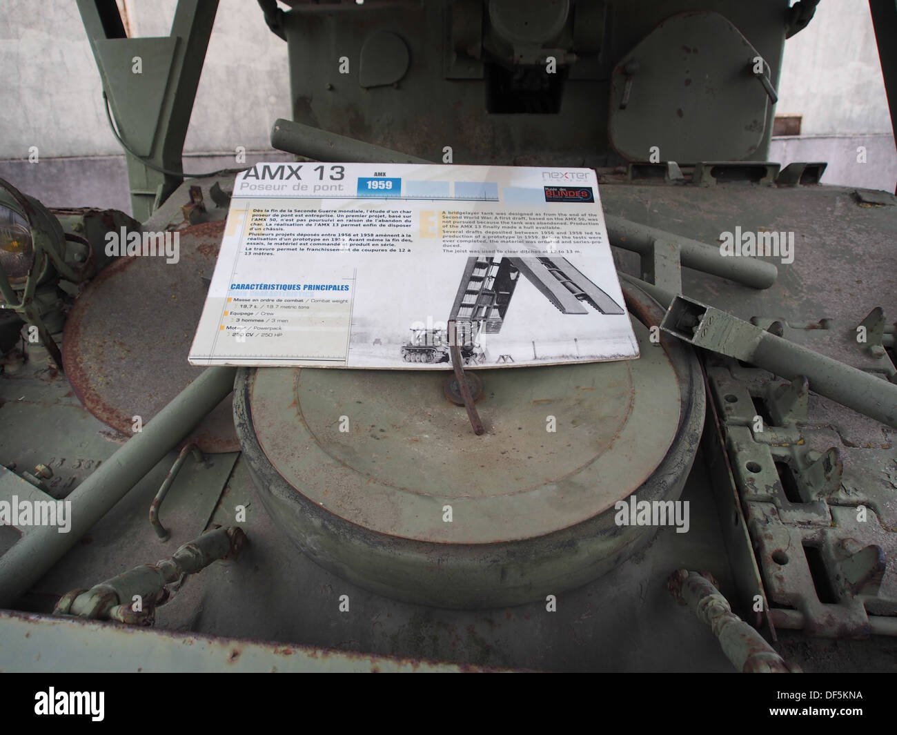 105mm self propelled artillery gun hi-res stock photography and images ...