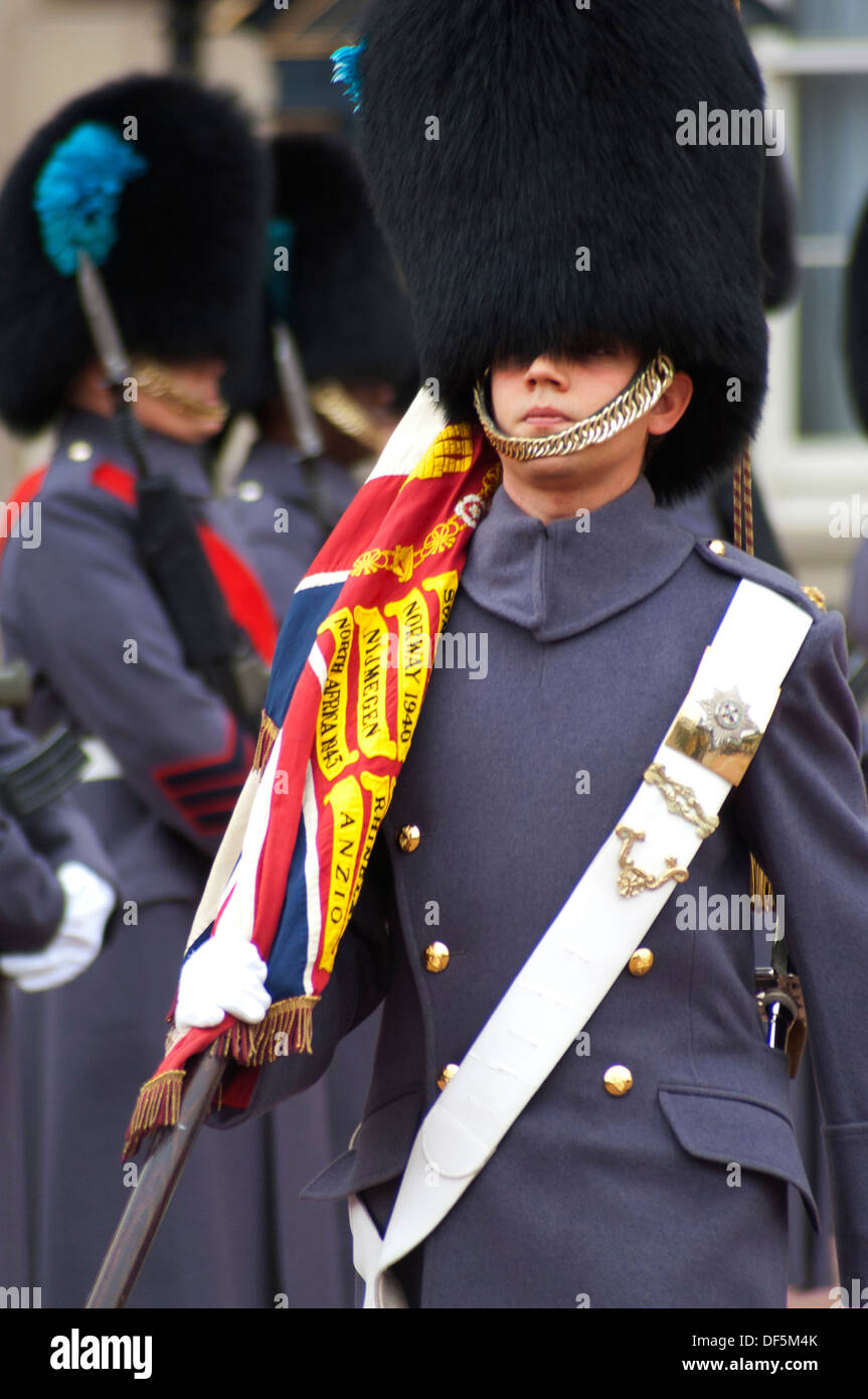Buckingham palace ceremony hi-res stock photography and images - Alamy