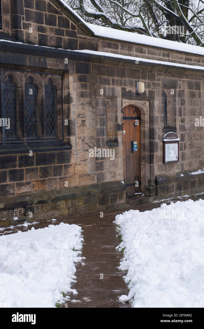 Pathway leading to church door hi-res stock photography and images - Alamy