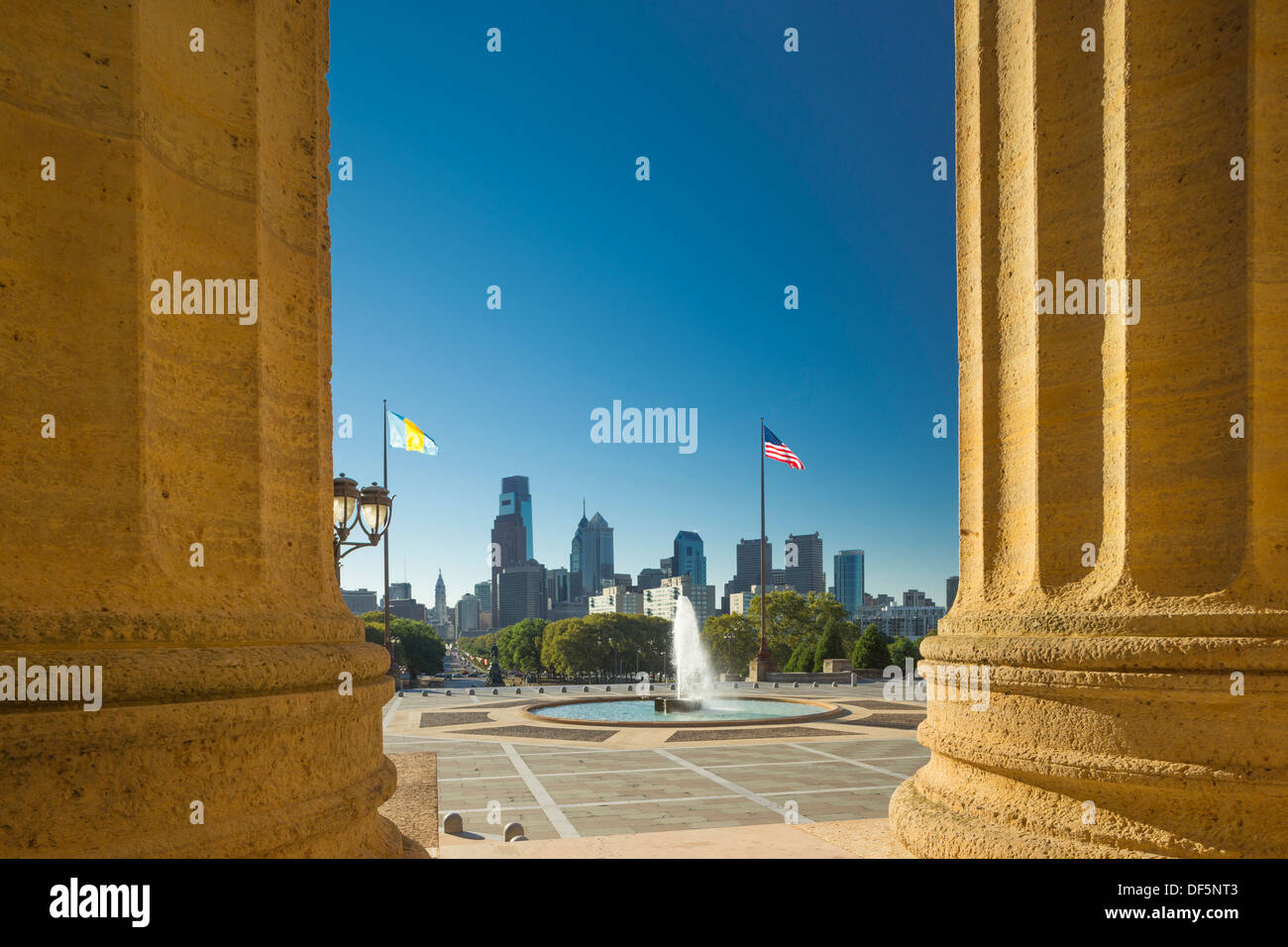 IONIC COLUMNS PHILADELPHIA MUSEUM OF ART (©TRUMBAUER & ZANTZINGER BORIE ...