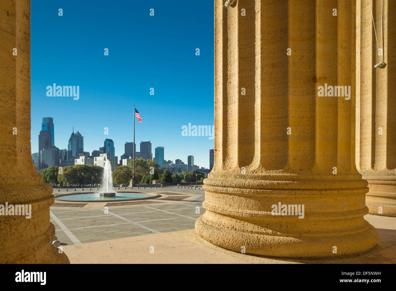 IONIC COLUMNS PHILADELPHIA MUSEUM OF ART (©TRUMBAUER & ZANTZINGER BORIE ...