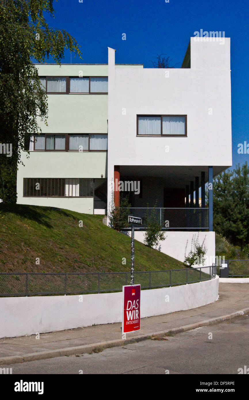 Le Corbusier house 1927 Rathenaustrasse Weissenhofsiedlung Weissenhof ...