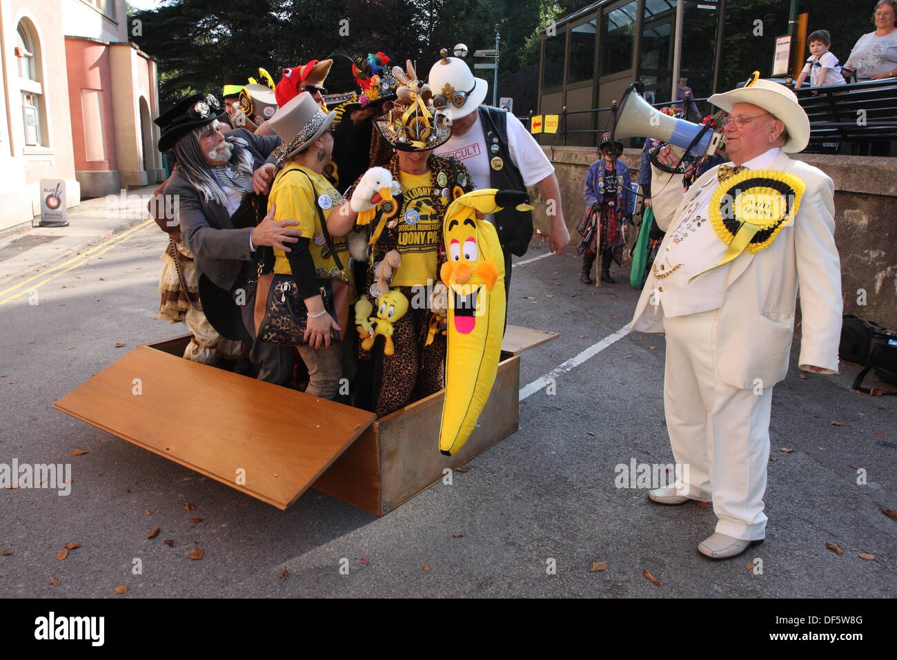 Monster raving loony party hi-res stock photography and images - Alamy