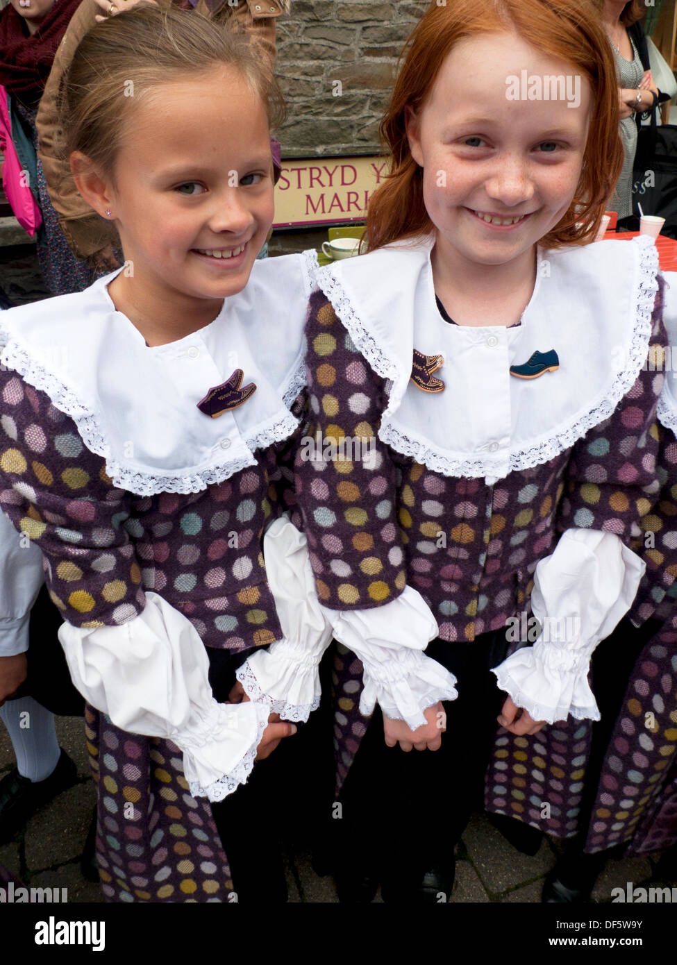 Llandovery, Wales, UK. Sat 28th Sept 2013. Children from Menter Bro ...
