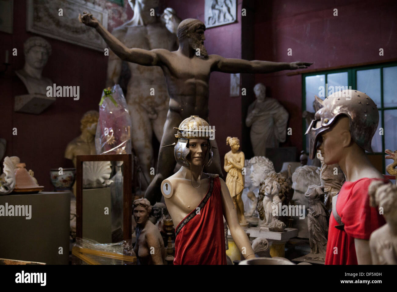 Film props hi-res stock photography and images - Alamy