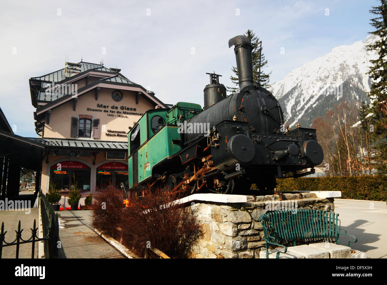 Montenvers train hi-res stock photography and images - Alamy