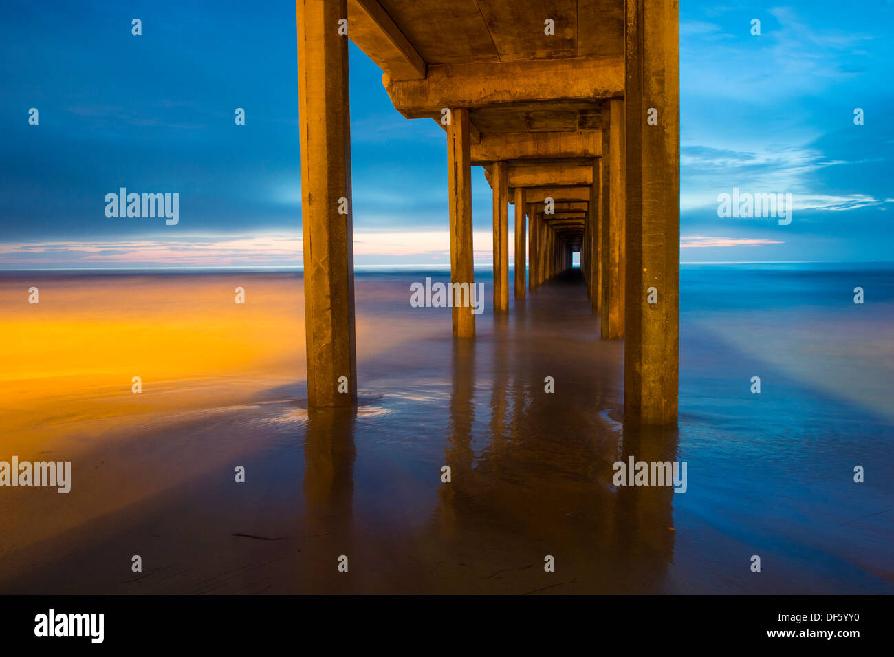 The Scripps Pier in La Jolla San Diego , California Stock Photo - Alamy