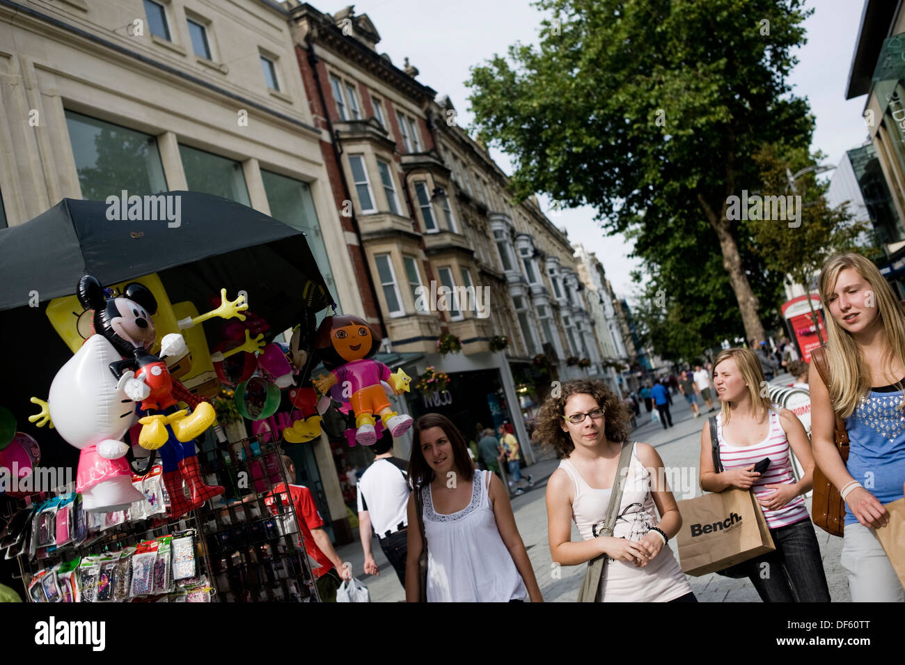 Queen Street Cardiff High Resolution Stock Photography and Images - Alamy