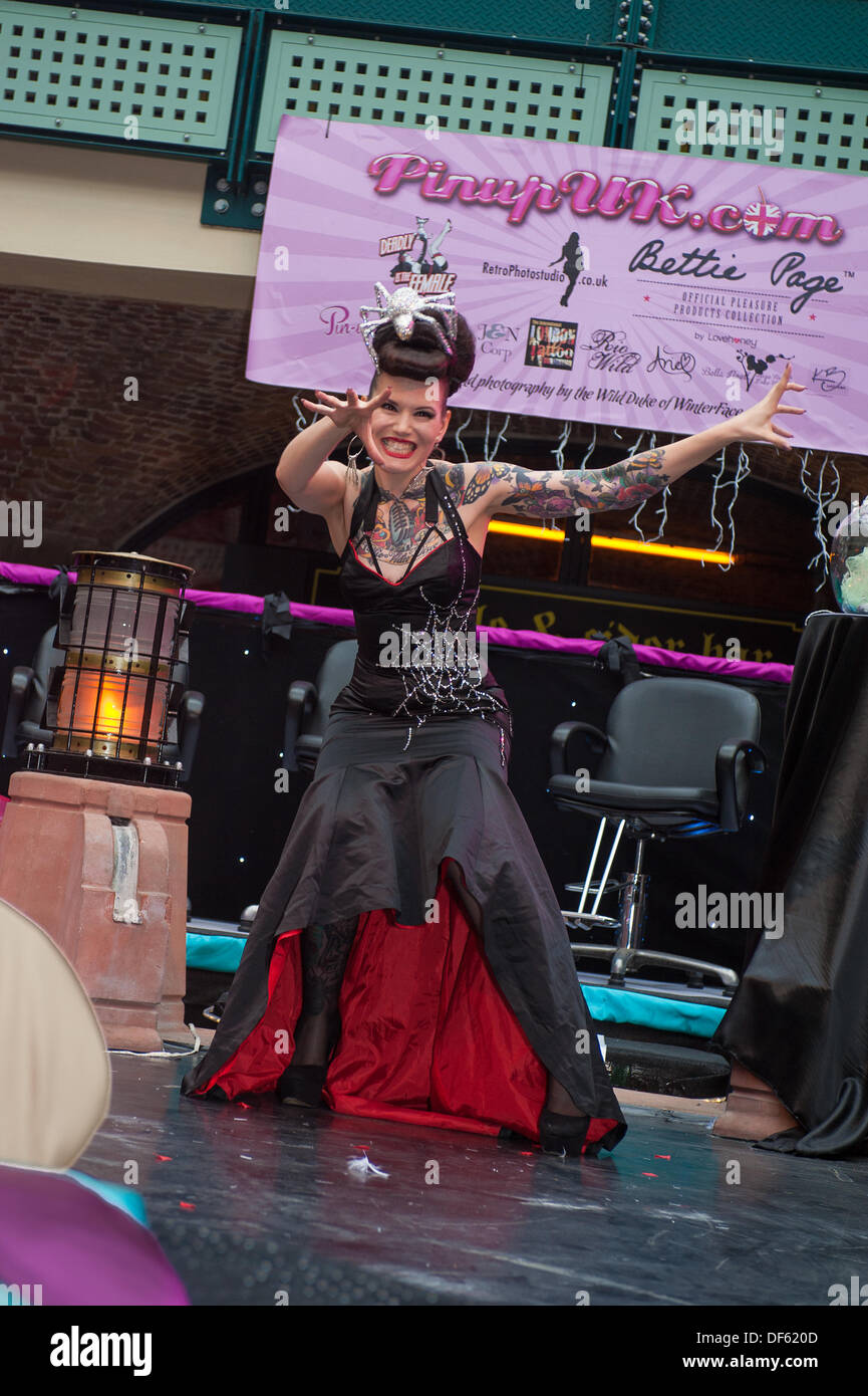 Striptease High Resolution Stock Photography and Images - Alamy