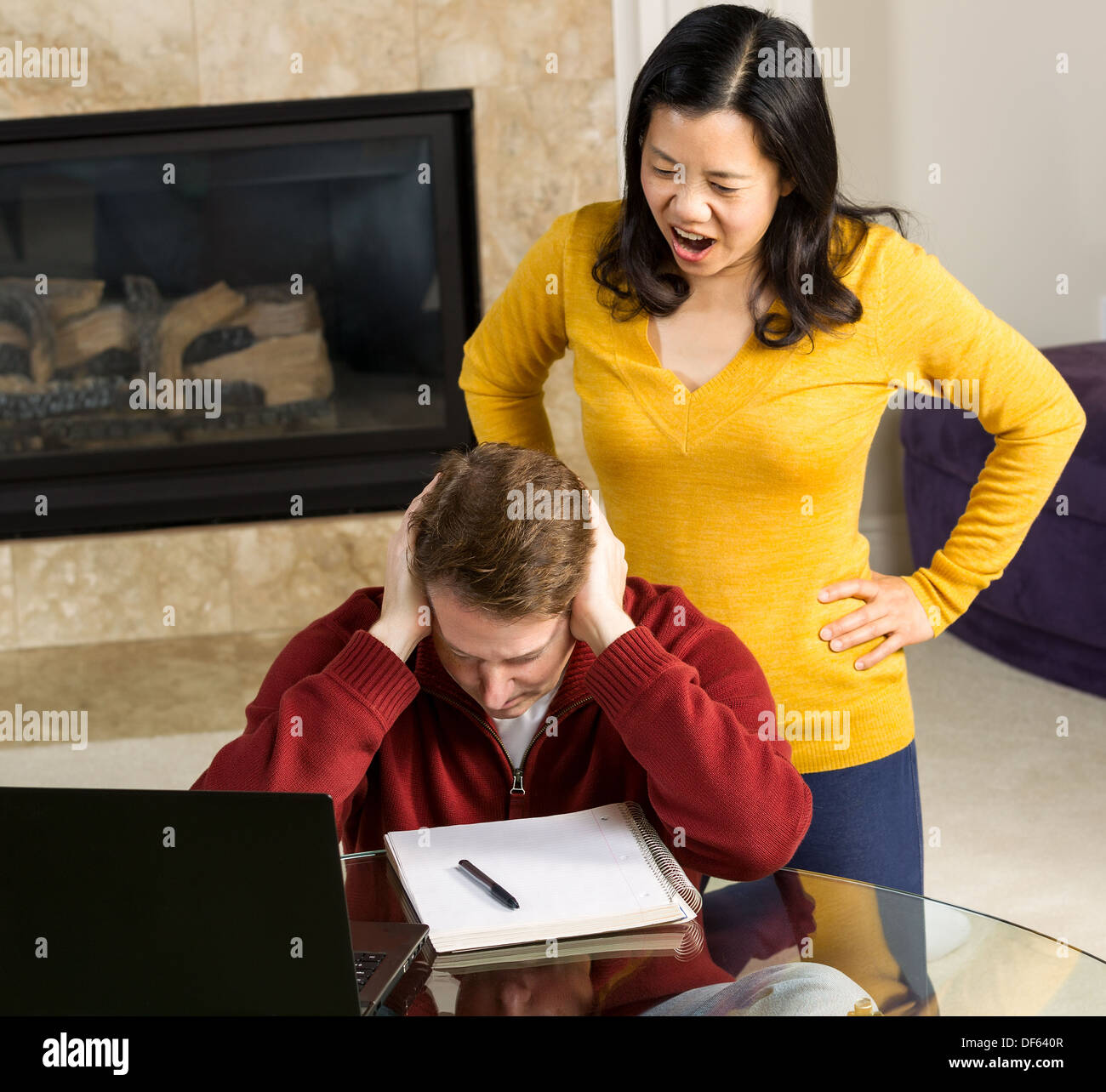 Woman yelling at man hi-res stock photography and images - Alamy