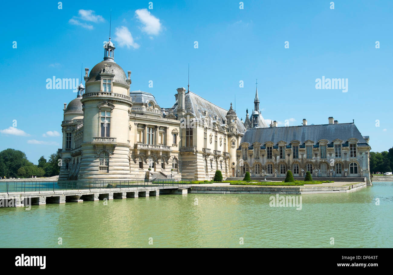 Exterior of the Chateau de Chantilly, Chantilly, France Stock Photo - Alamy