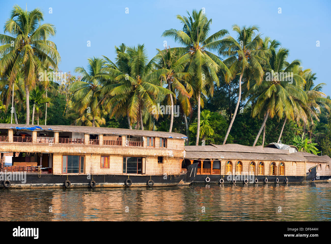 landscape with reflection houseboat in kerala backwaters, India Stock ...