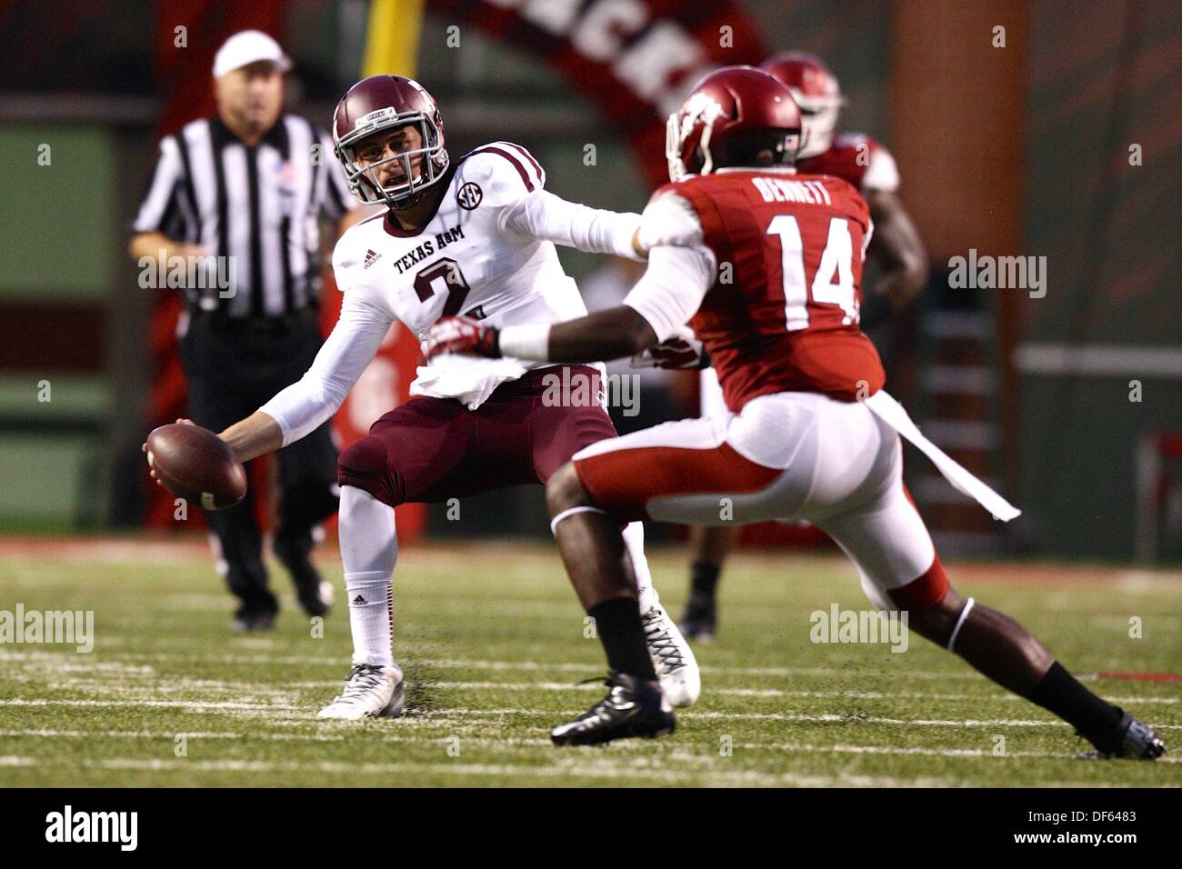 Sept. 28, 2013: Texas A&M QB Johnny Manziel #2 makes a move to avoid ...