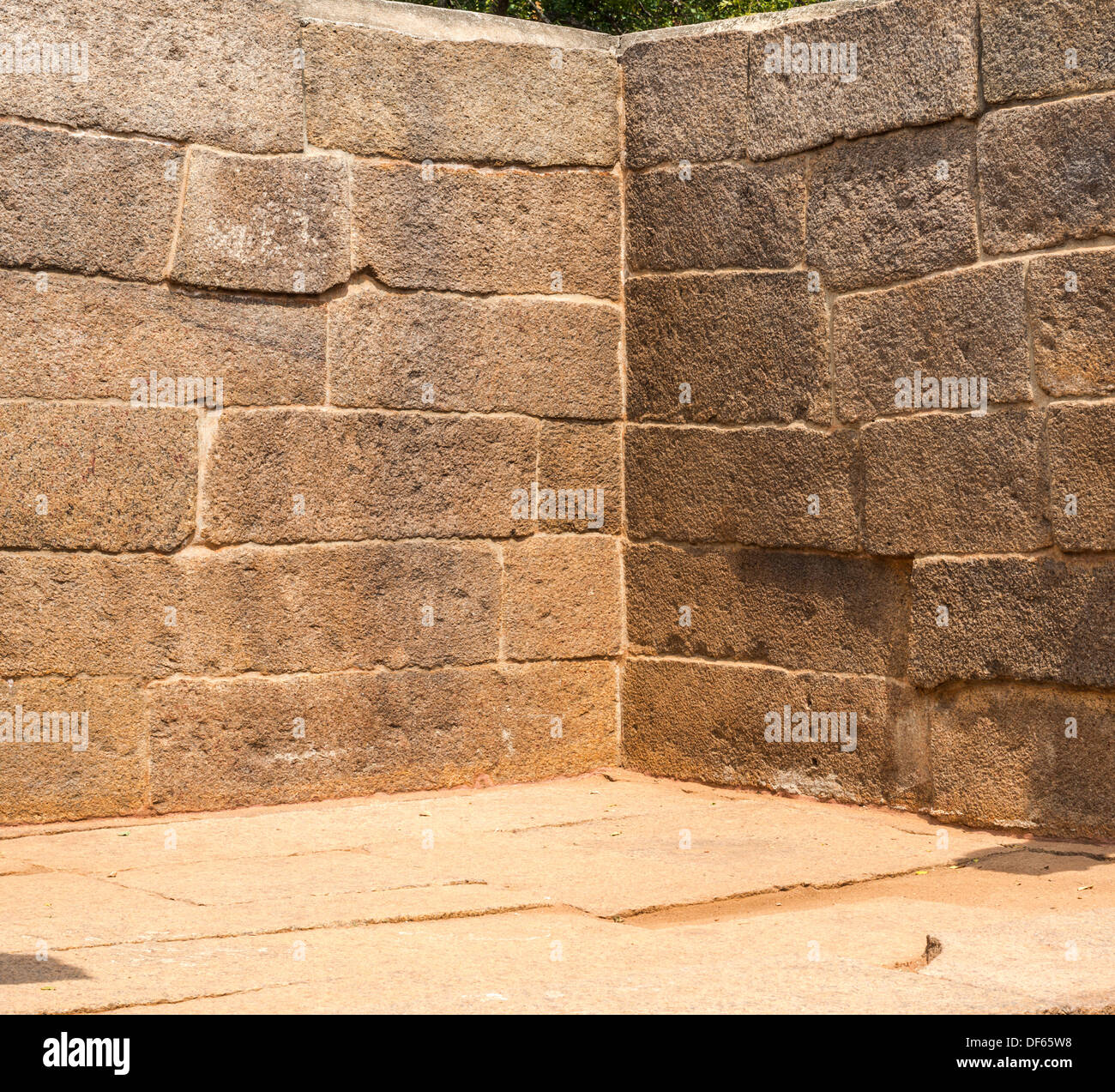 Ancient brick wall architecture hi-res stock photography and images - Alamy