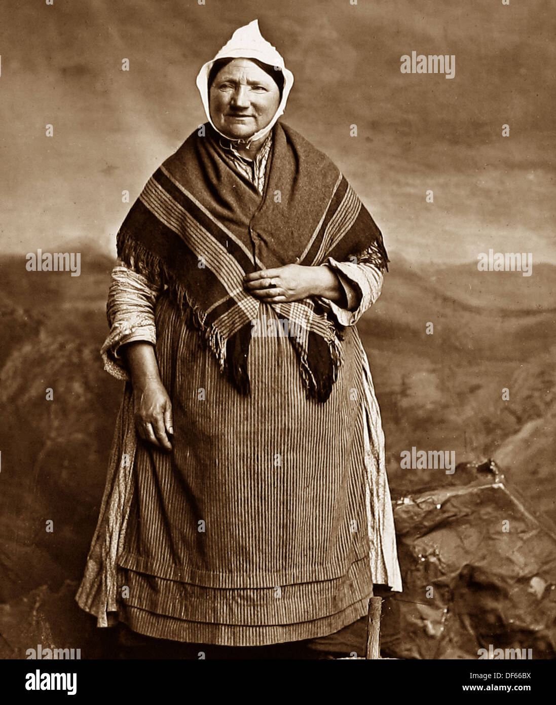 Aberdeen Fishwife studio portrait Victorian period Stock Photo - Alamy