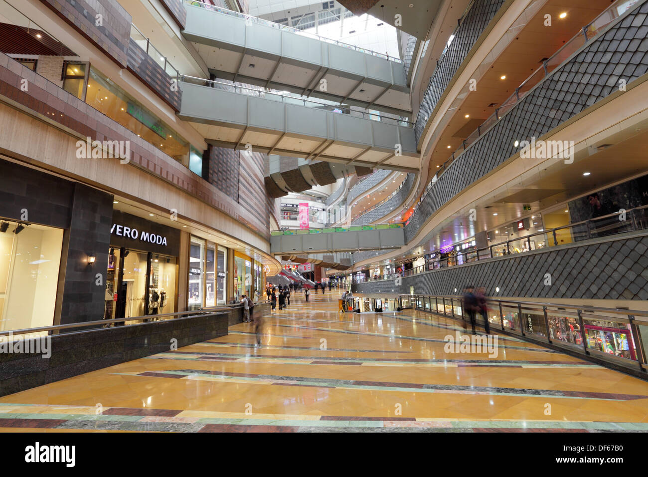 Inside shanghai shopping mall hi-res stock photography and images - Alamy