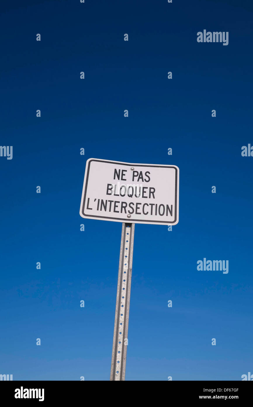 Close-up of a french language traffic sign (´Do not block intersection ...