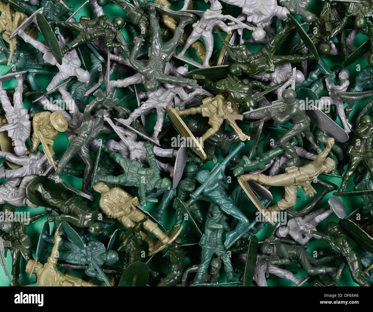 Plastic toy soldiers hi-res stock photography and images - Alamy