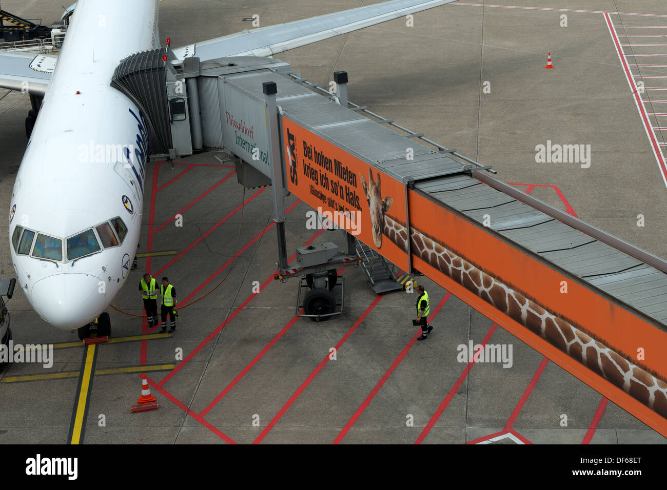 Condor Boeing 757-500 commercial passenger airliner, Dusseldorf ...