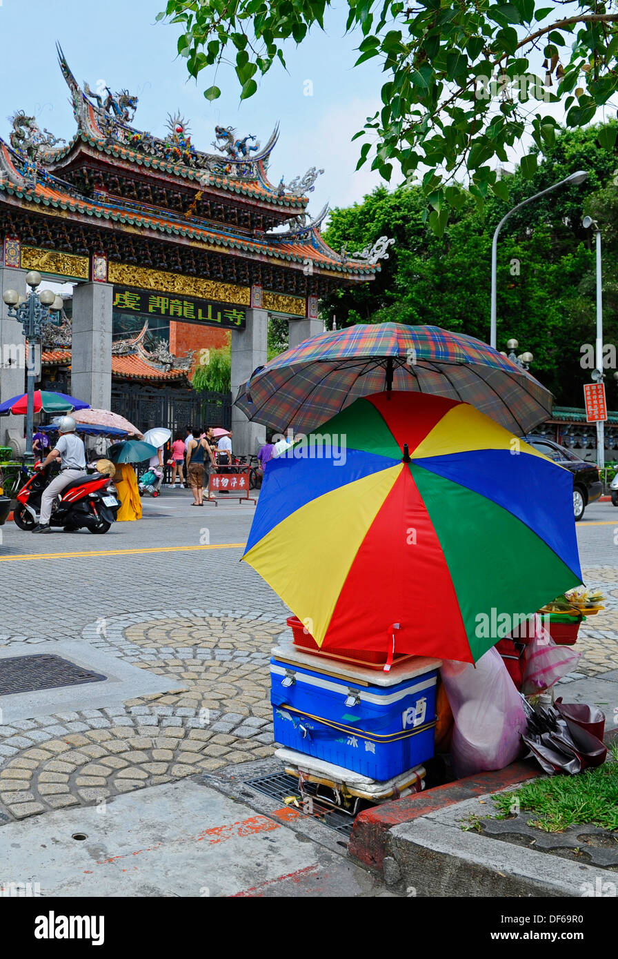 Temples in taiwan hi-res stock photography and images - Alamy