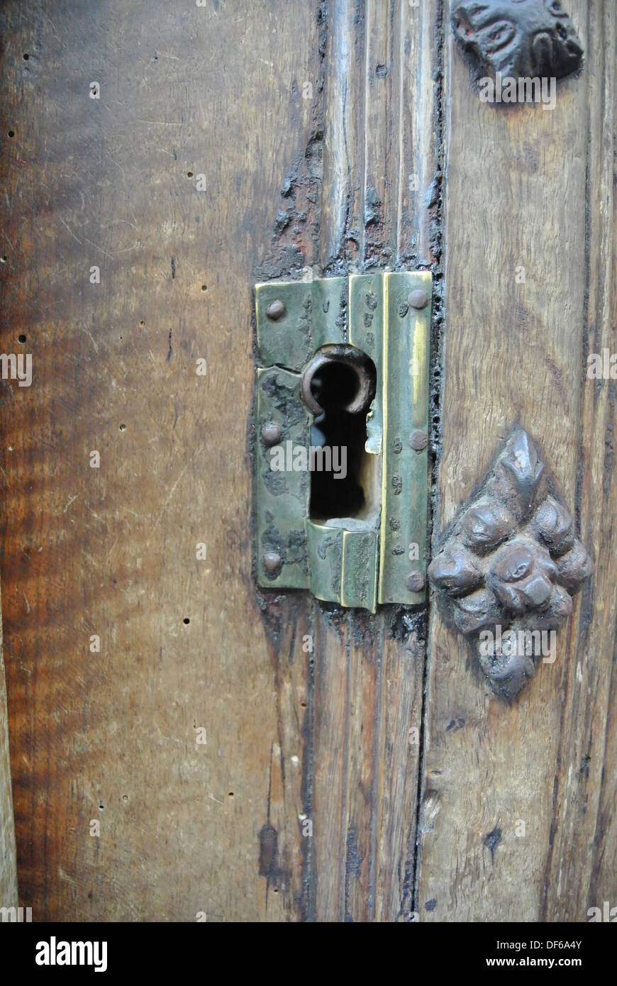 Keyhole in door hi-res stock photography and images - Alamy