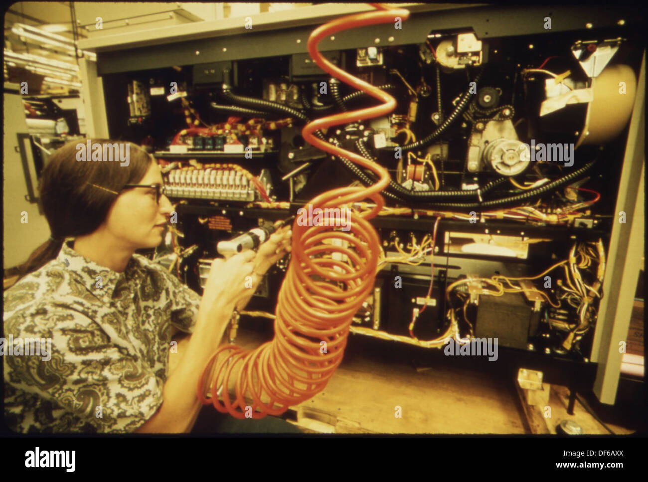 INTERIOR OF THE 3M CO.(MINNESOTA MINING AND MANUFACTURING) PLANT ...