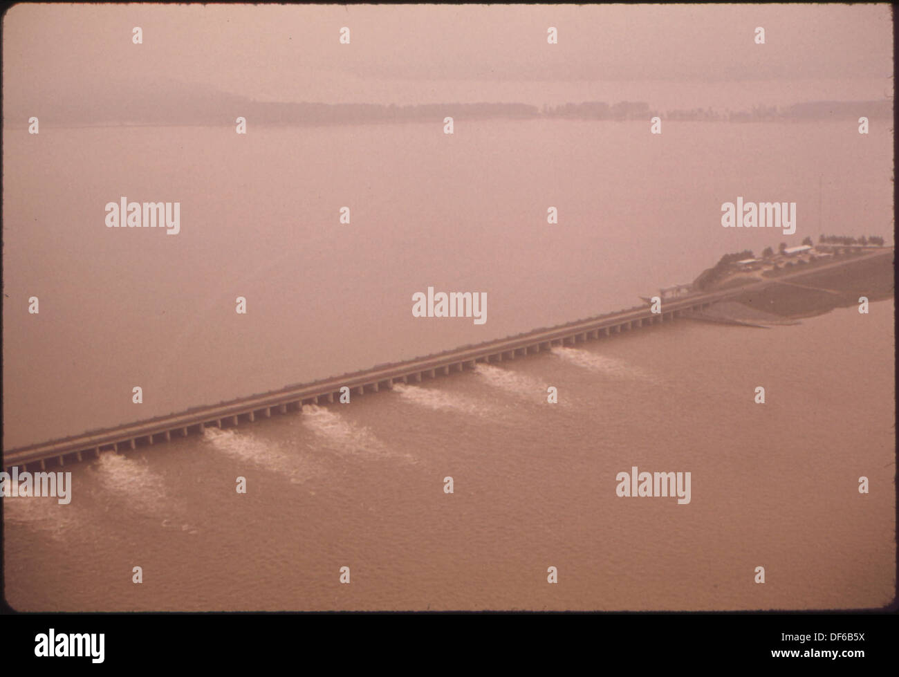 IN THE SPRING OF 1973 THE MISSISSIPPI RIVER REACHED ITS HIGHEST LEVEL ...