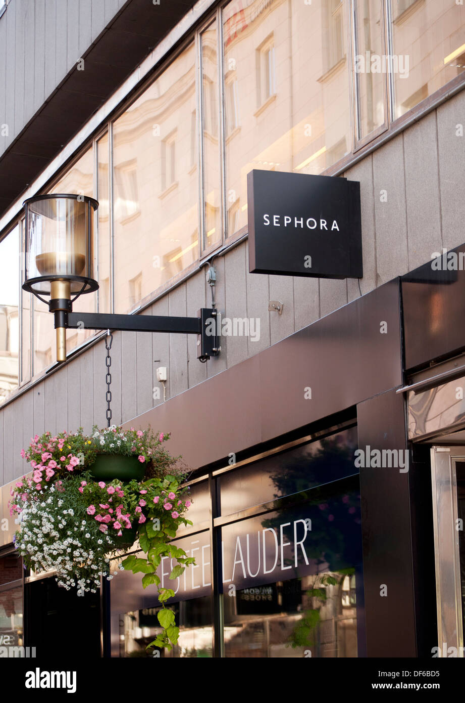 Sephora hi-res stock photography and images - Alamy