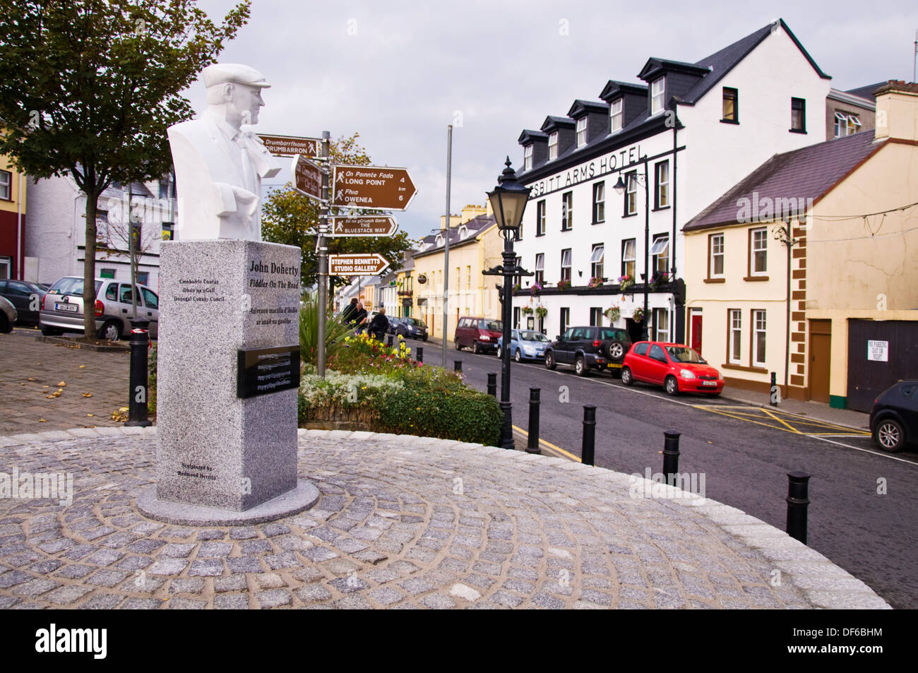 Sculpture dedicated to the fiddle legend Johnny Doherty known as ...