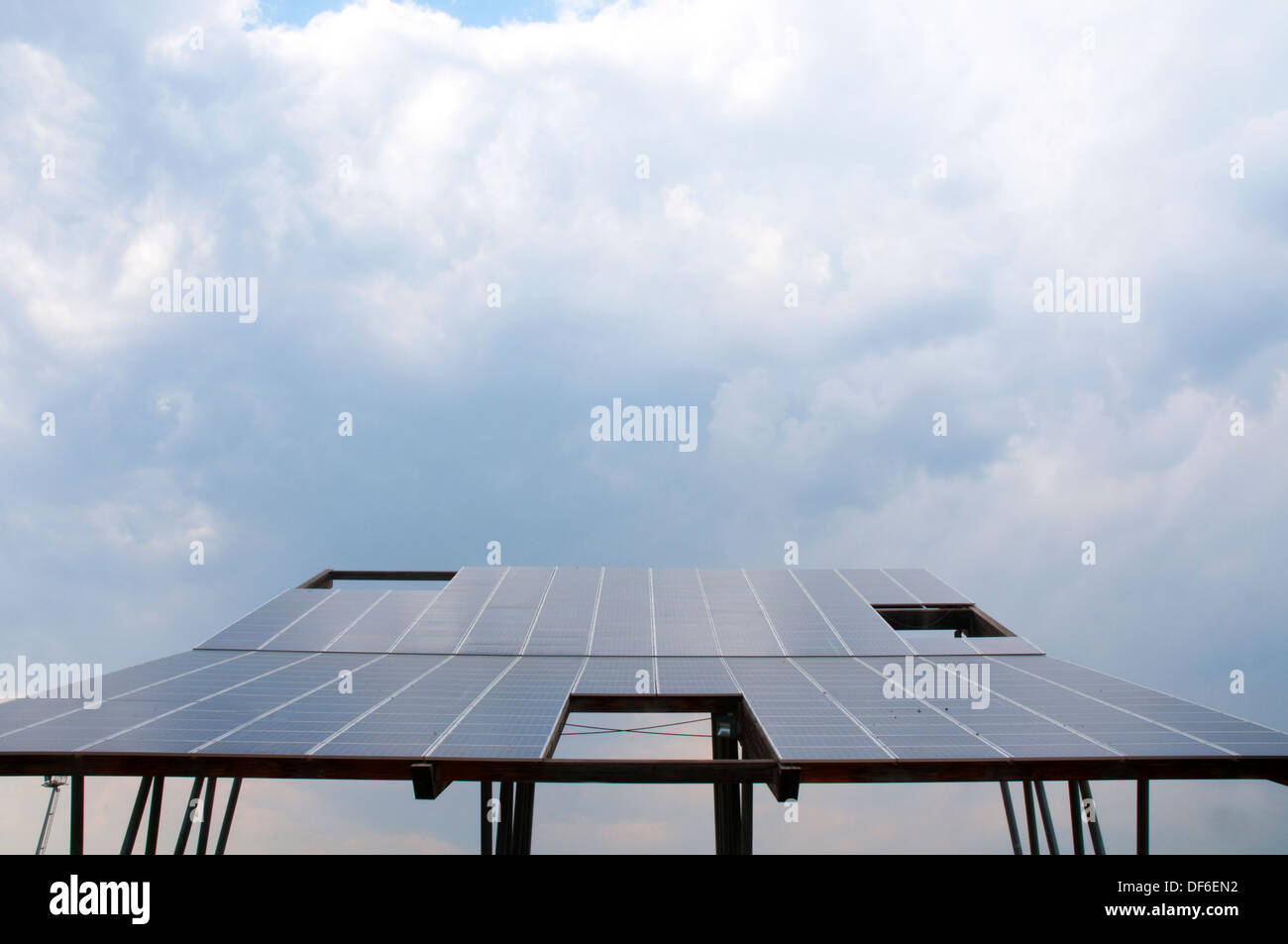 Planta solar hi-res stock photography and images - Alamy