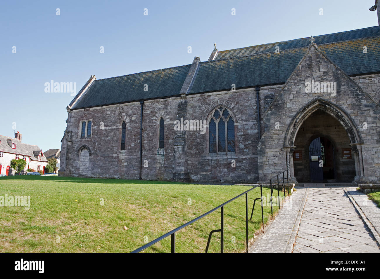 Corfe castle parish church Stock Photo - Alamy