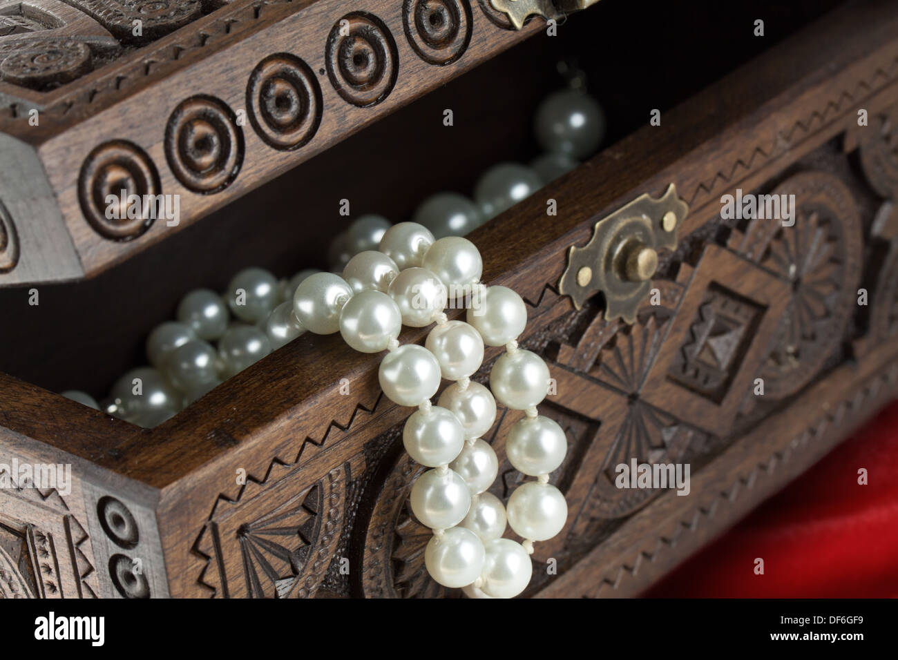 Peals hi-res stock photography and images - Alamy