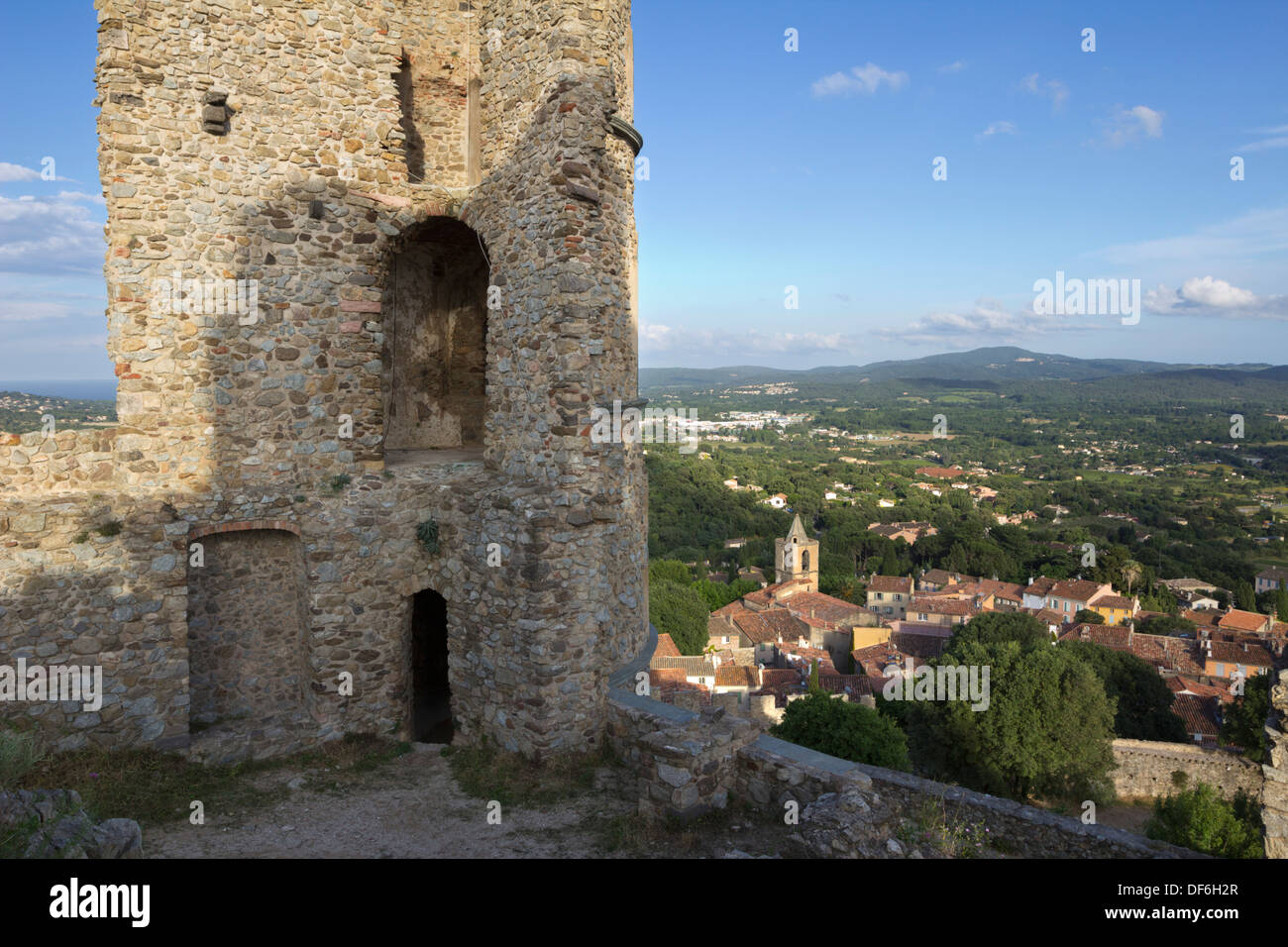 Grimaud hi-res stock photography and images - Alamy