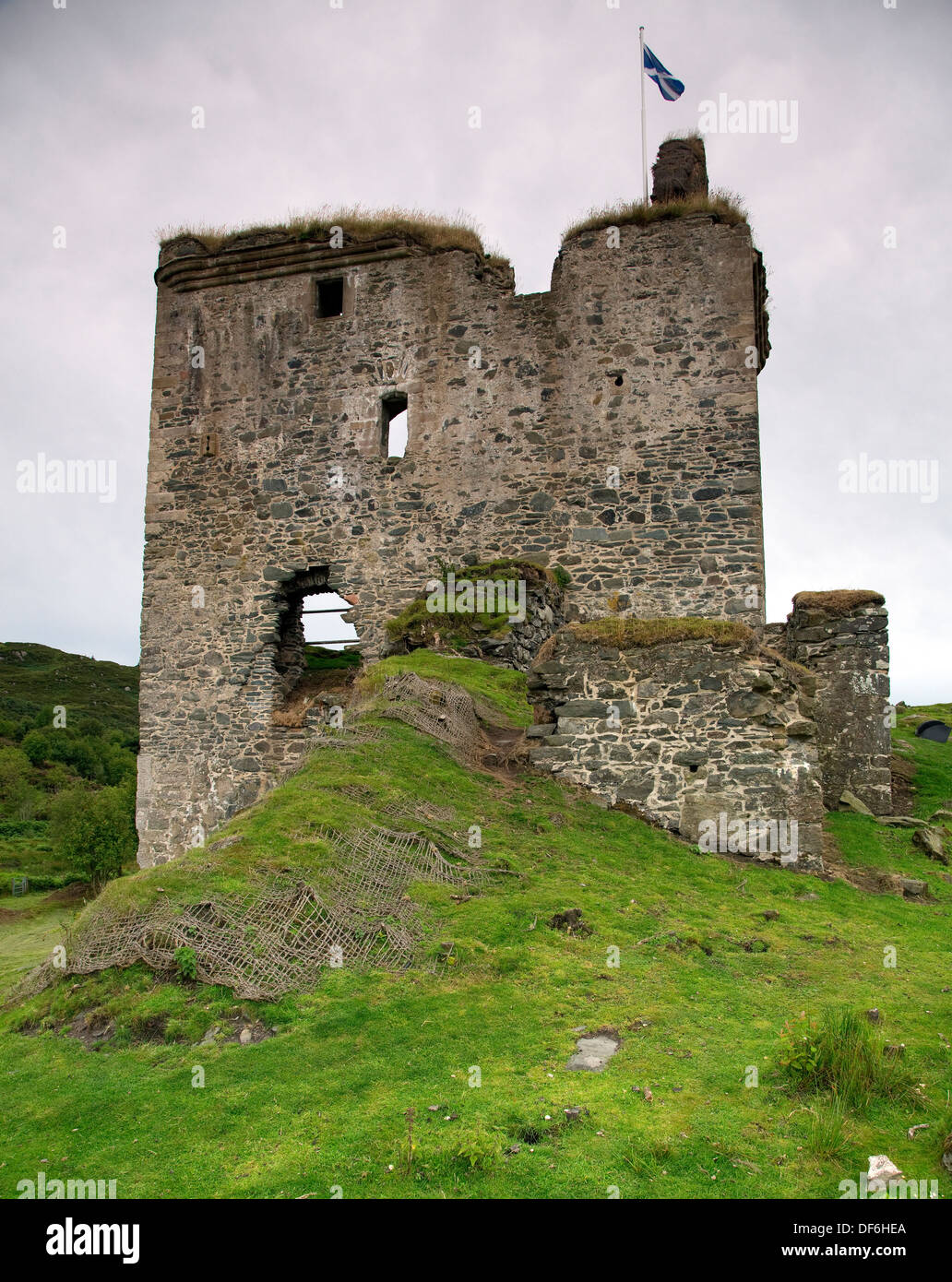 Tarbert castle hi-res stock photography and images - Alamy