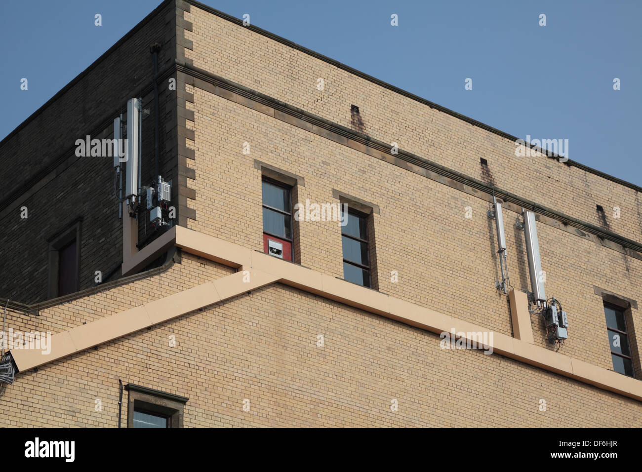 Phone mast building hi-res stock photography and images - Alamy