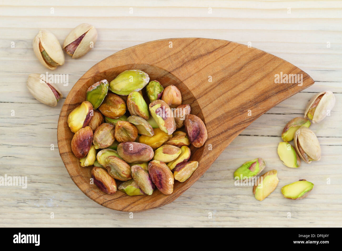 Pistachios with and without shell hi-res stock photography and images ...