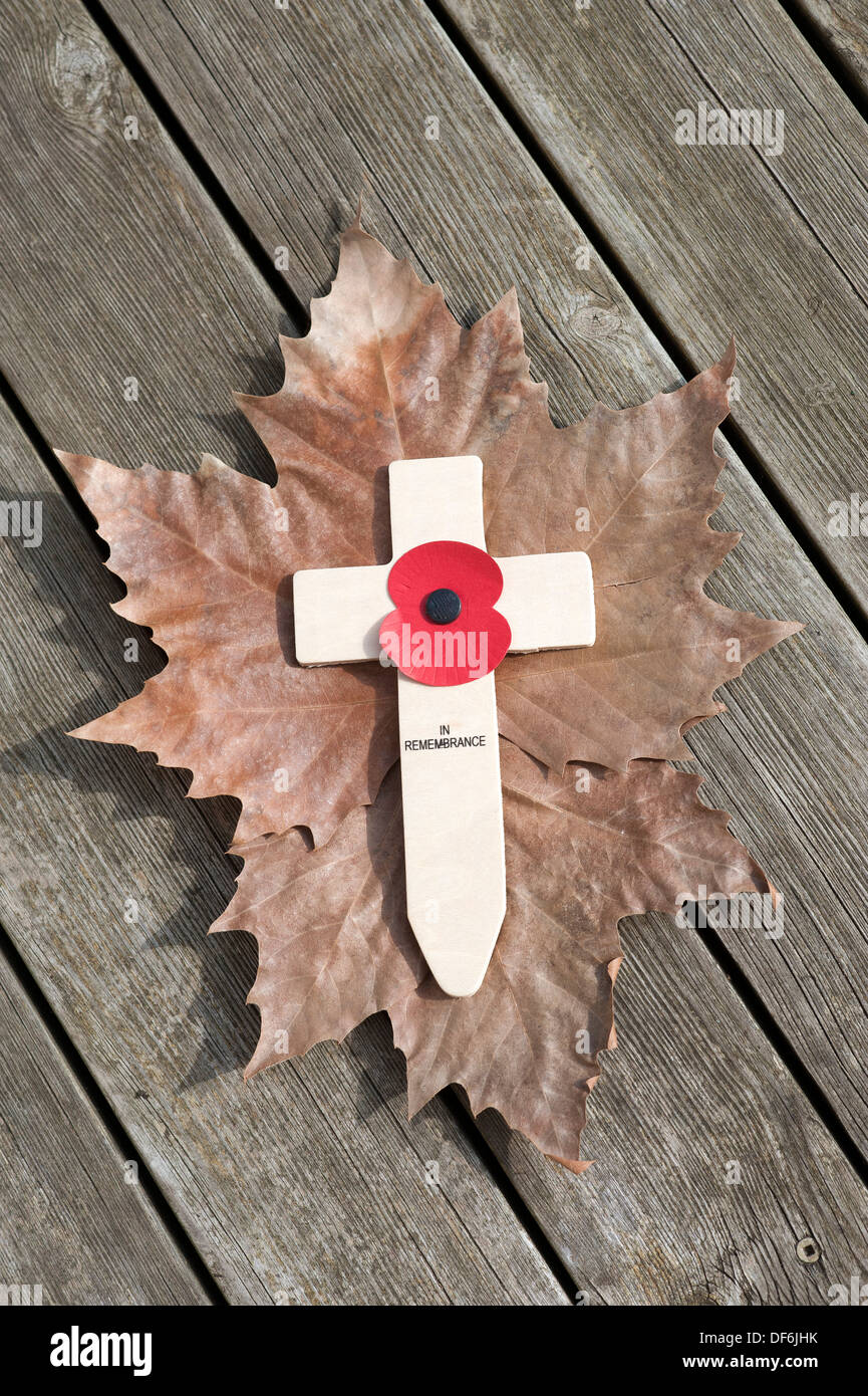 Wooden remembrance cross hi-res stock photography and images - Alamy