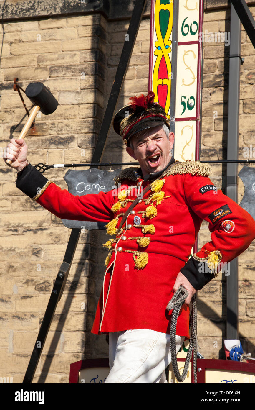 Skipton UK. 29th September, 2013. International Puppet Festival. Mr ...