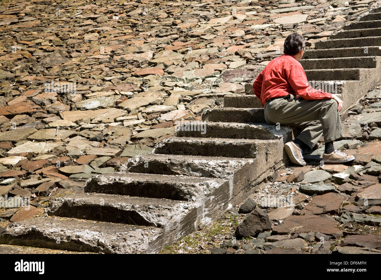 Boring into rock hi-res stock photography and images - Alamy