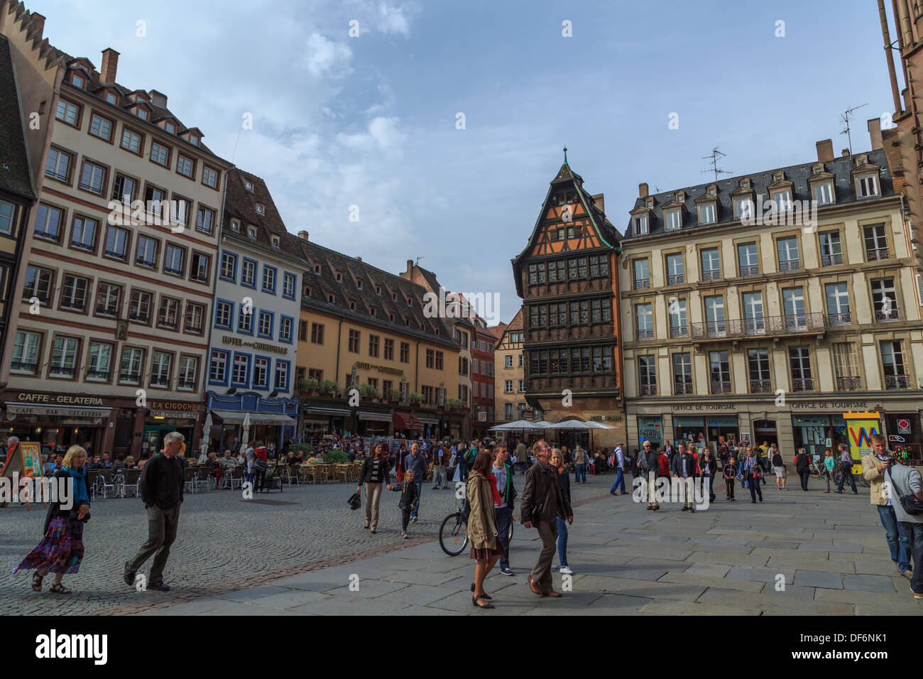 Strasbourg cathedral square hi-res stock photography and images - Alamy