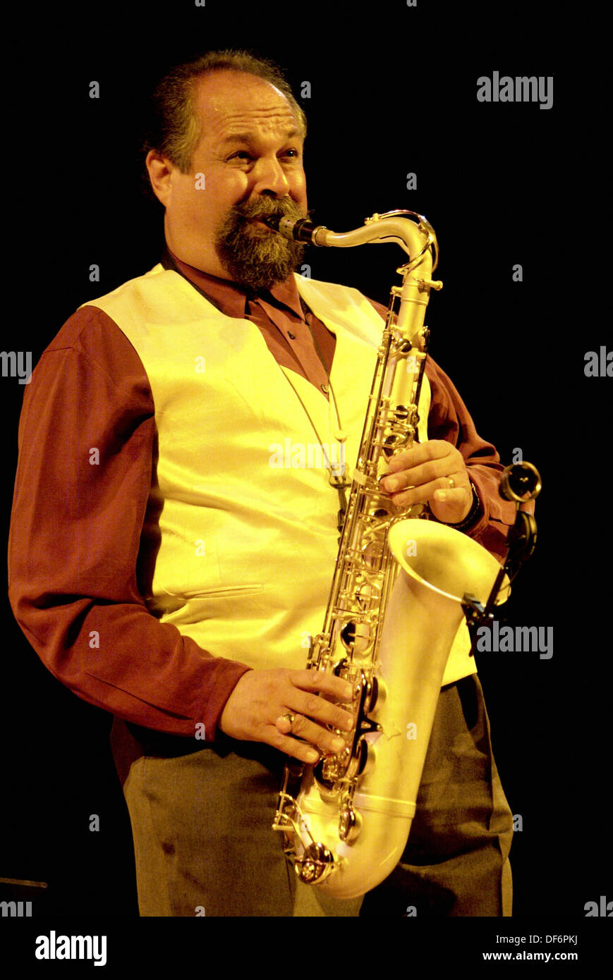 American Jazz Saxophonist High Resolution Stock Photography and Images ...