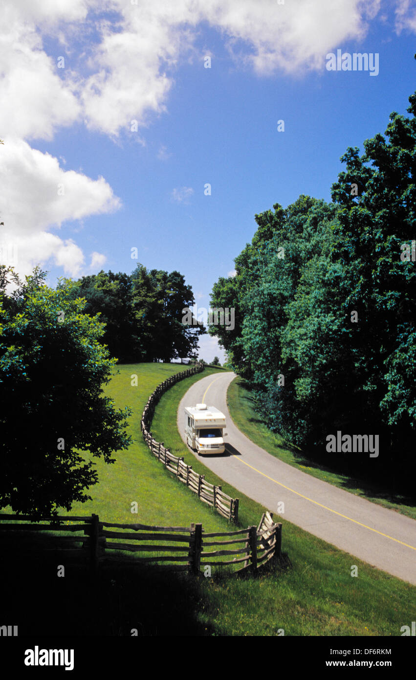 Rv touring on the blue ridge parkway hi-res stock photography and ...