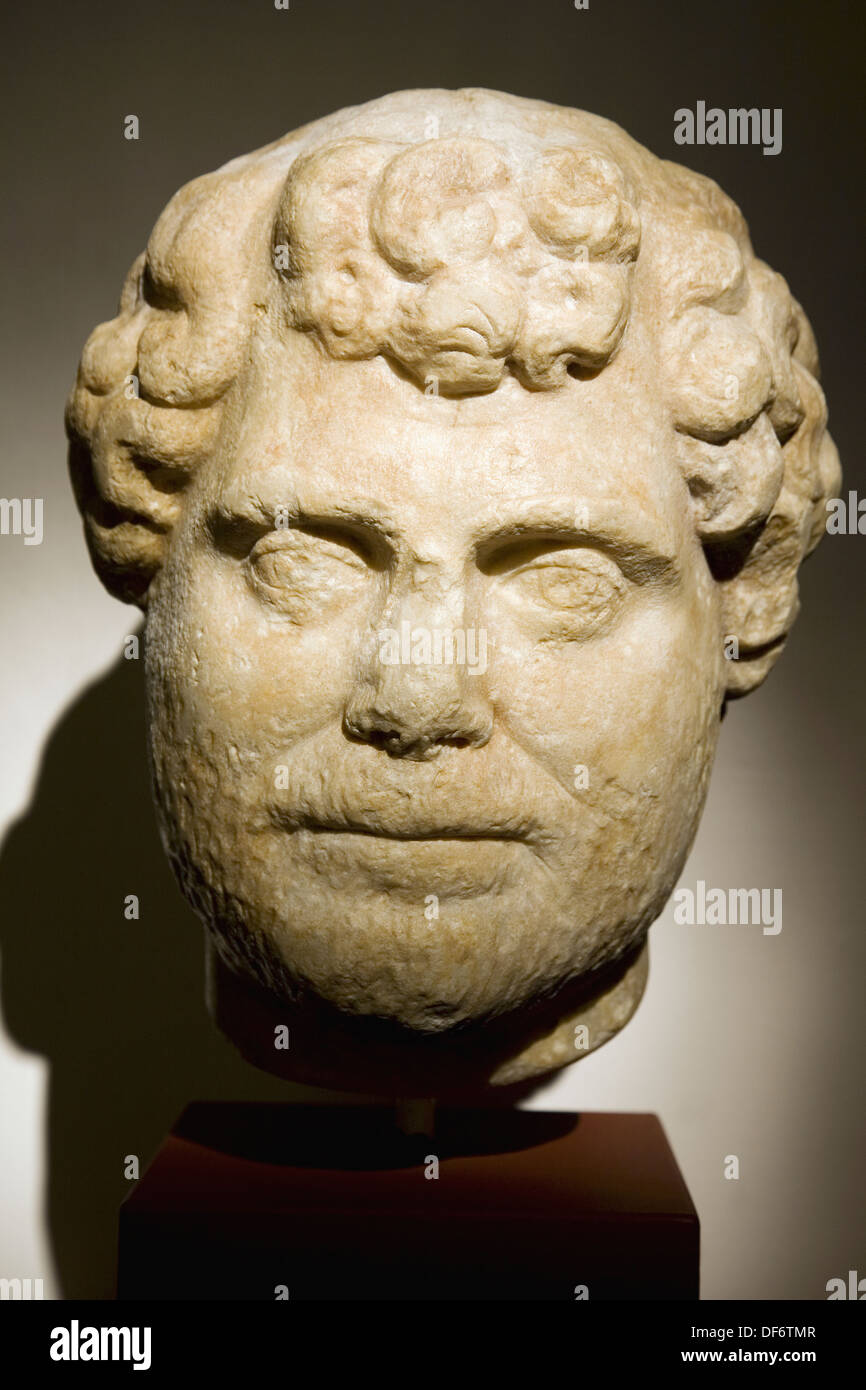 Ancient Marble Roman Sculpture Stock Photos & Ancient Marble Roman ...