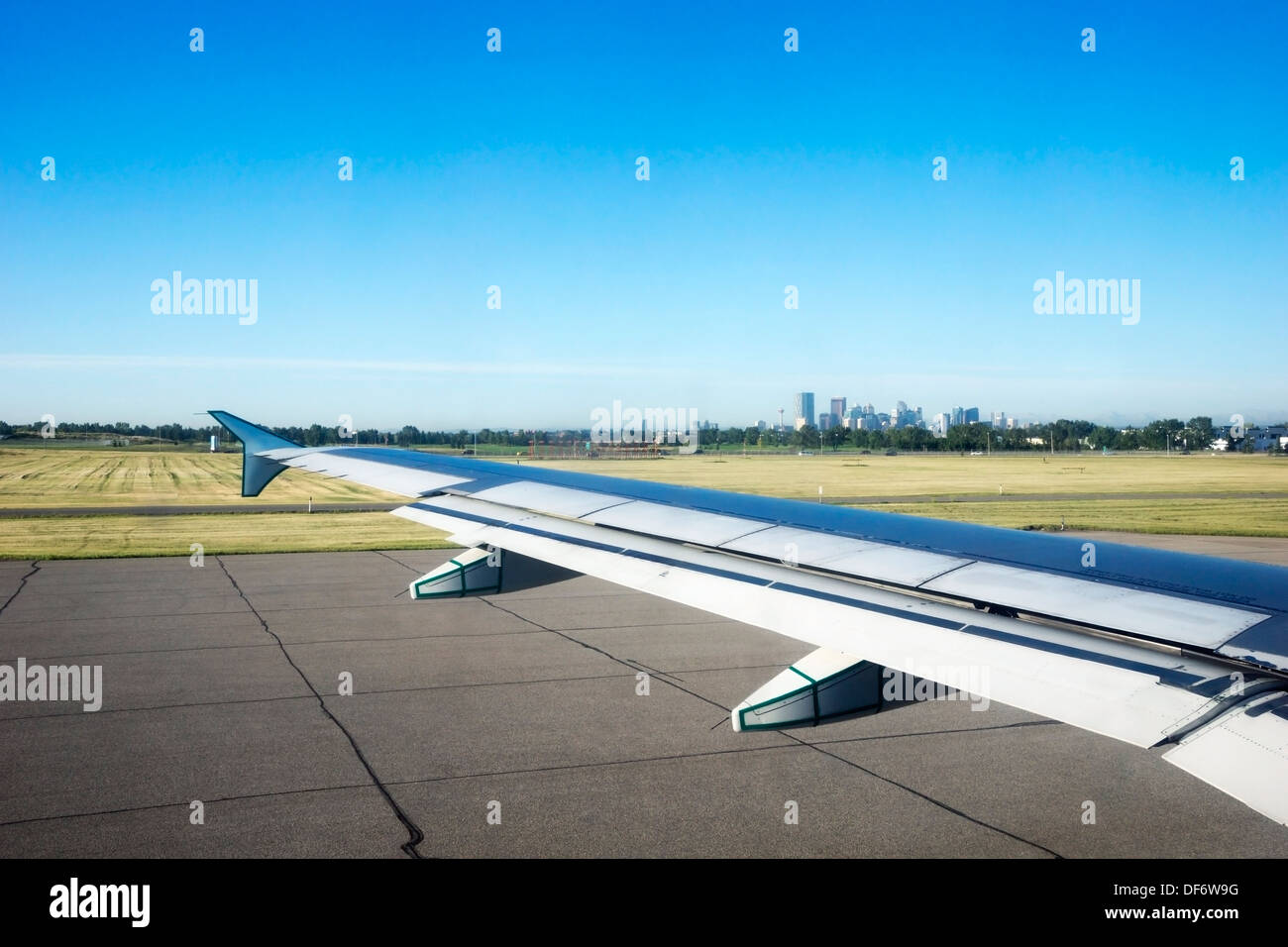 Departure departing leaving hi-res stock photography and images - Alamy