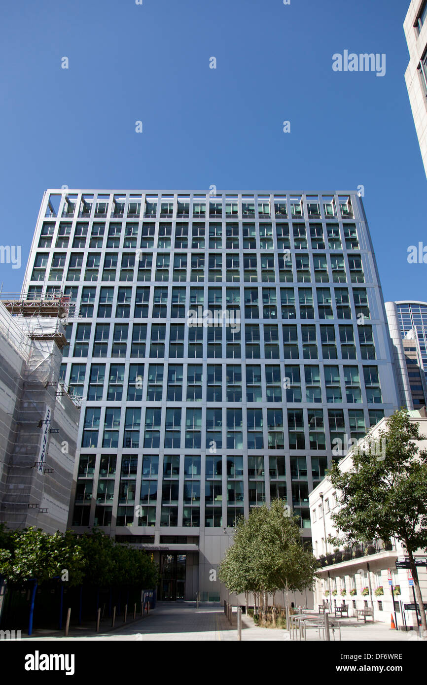 5 Aldermanbury Square by Architect Eric Parry, London, England, UK ...