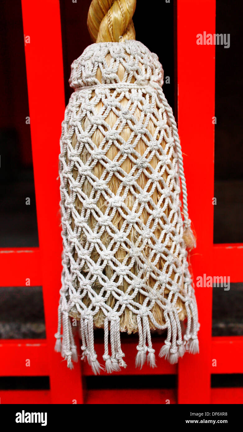 Shinto rope hi-res stock photography and images - Alamy
