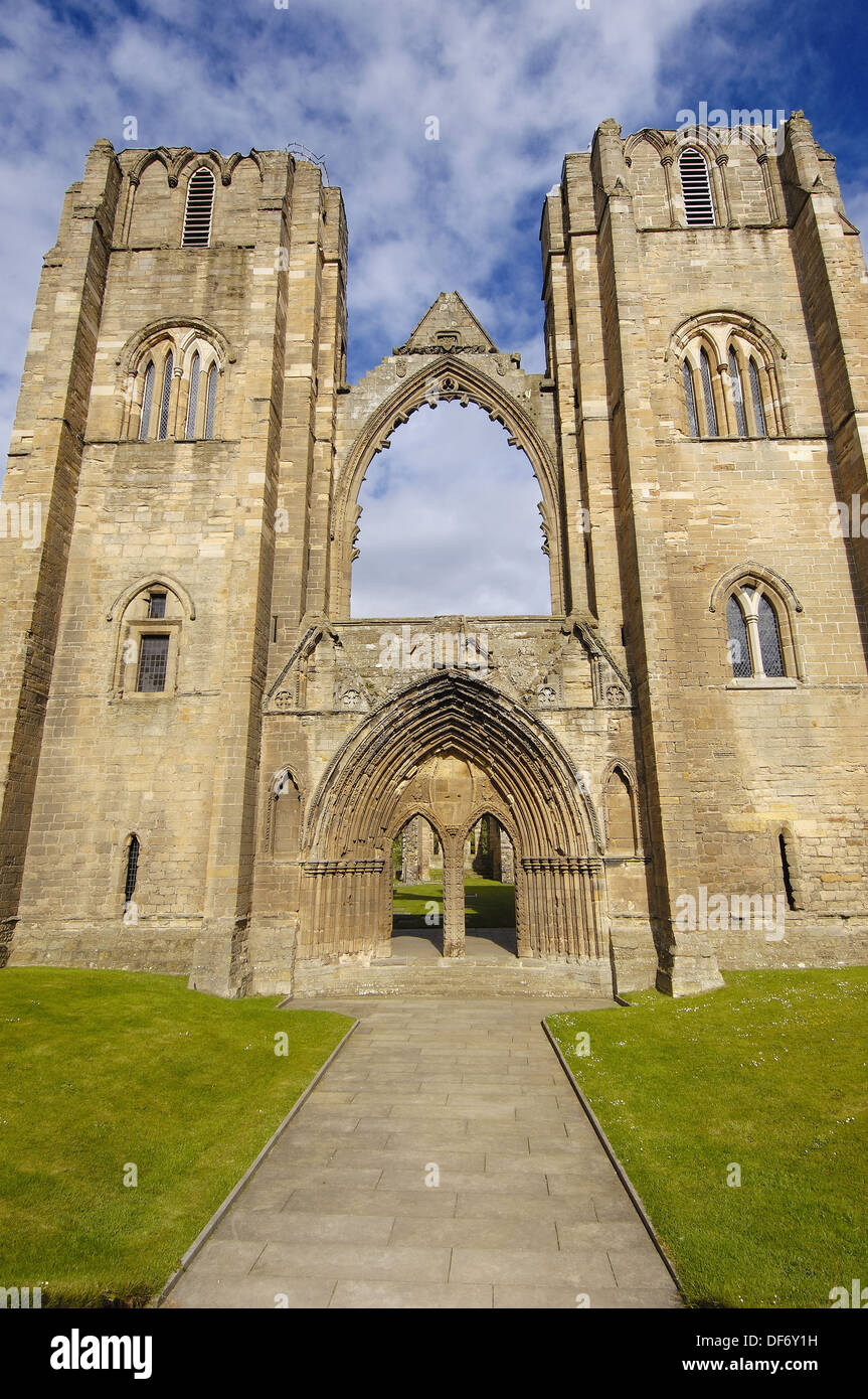 Elgin Scotland People High Resolution Stock Photography and Images - Alamy