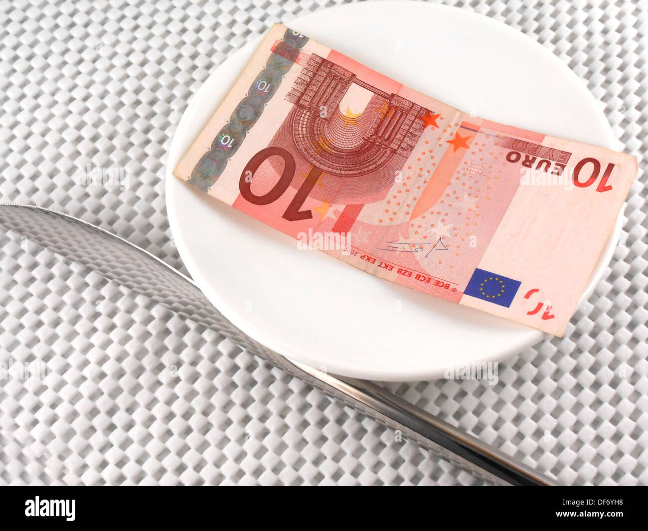 Food art plate hi-res stock photography and images - Alamy