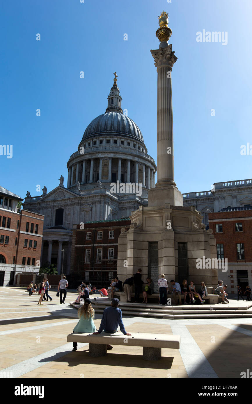 St Paul's Cathedral & Paternoster Square Column, Paternoster Square ...